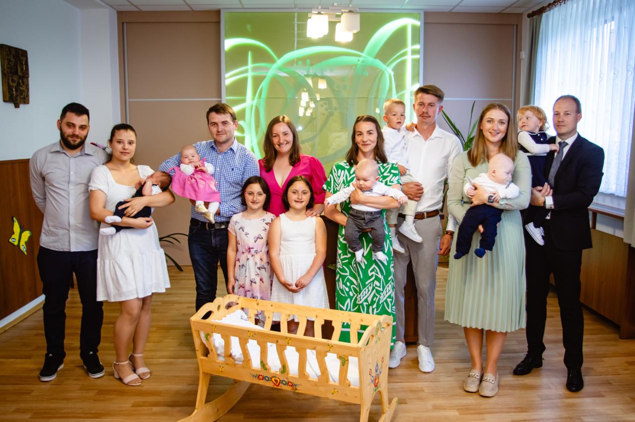 Vítání občánků - Oficiální stránky obce Šumice